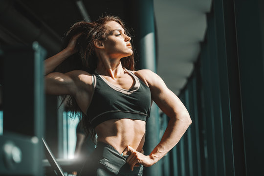 Female Bodybuilder Pose Images – Browse 18,873 Stock Photos, Vectors ...