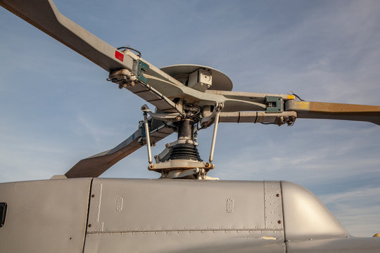 "Helicopter Rotor Blades" Images – Browse 55 Stock Photos, Vectors, and ...