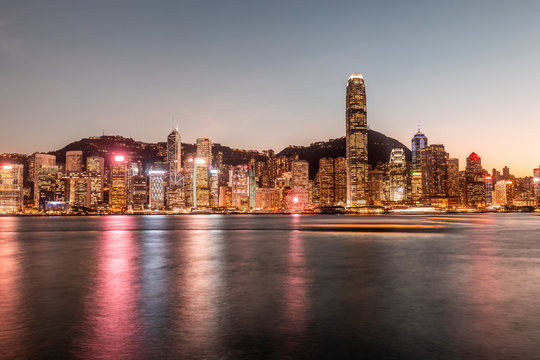 Ku Bilder – Durchsuchen 2,170,395 Archivfotos, Vektorgrafiken und ...