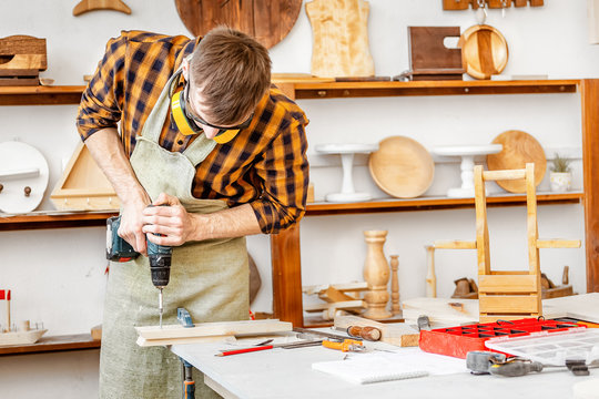 Assembling Images – Browse 1,063,047 Stock Photos, Vectors, and Video ...