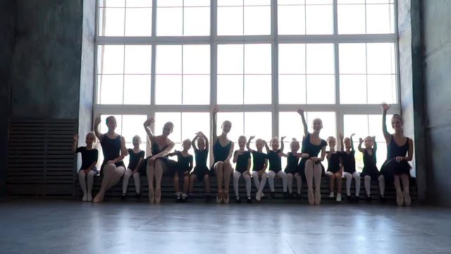 "Kids Ballet"-Bilder: Stock-Fotos & -Videos. | Adobe Stock