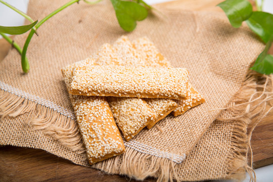 รูปภาพCracknel – เลือกดูภาพถ่ายสต็อก เวกเตอร์ และวิดีโอ2,806 | Adobe Stock