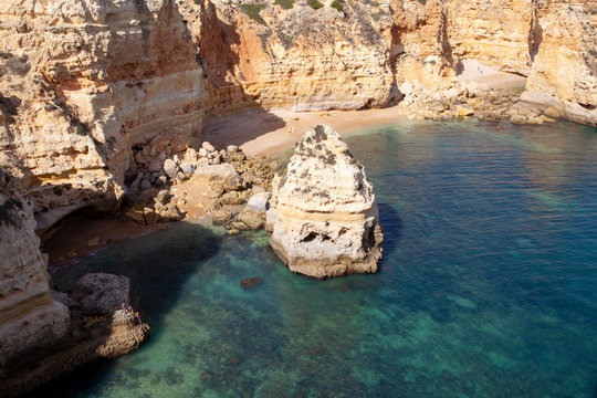 รูปภาพEscarpado – เลือกดูภาพถ่ายสต็อก เวกเตอร์ และวิดีโอ2,722 | Adobe Stock