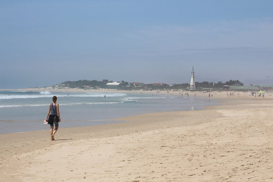 Beachwalk Bilder – Durchsuchen 720 Archivfotos, Vektorgrafiken und ...