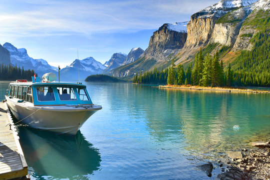 รูปภาพTours – เลือกดูภาพถ่ายสต็อก เวกเตอร์ และวิดีโอ1,521,645 | Adobe Stock