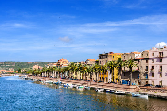 Bosa 이미지 – 찾아보기 4,023 스톡 사진, 벡터 및 비디오 | Adobe Stock