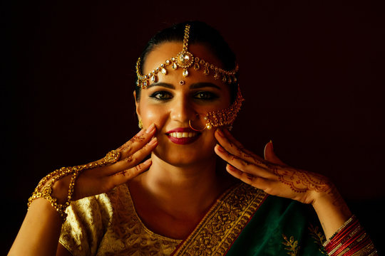 Bindis Images – Browse 9,481 Stock Photos, Vectors, and Video | Adobe Stock