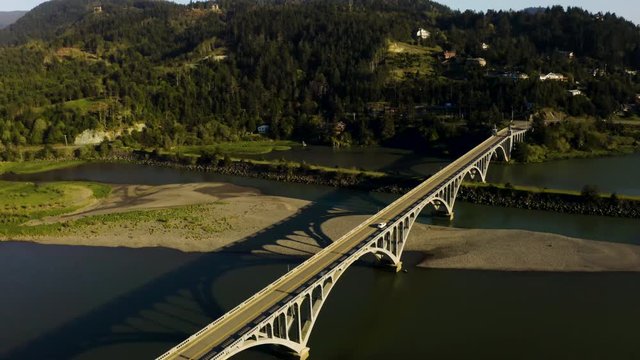 Isaac Lee Patterson Bridge