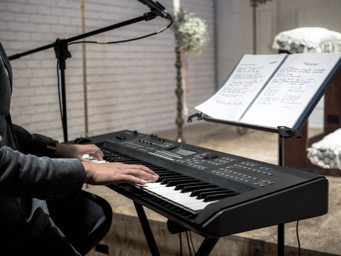 รูปภาพElectone – เลือกดูภาพถ่ายสต็อก เวกเตอร์ และวิดีโอ250 | Adobe Stock
