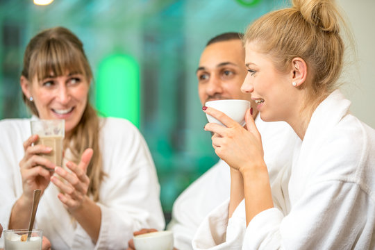 Anprosten-Bilder: Stock-Fotos & -Videos. | Adobe Stock