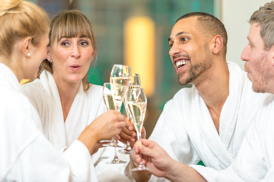 Anprosten-Bilder: Stock-Fotos & -Videos. | Adobe Stock