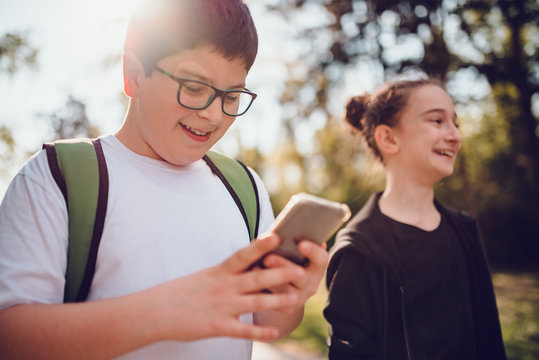 Cyber-Trolling Bilder – Durchsuchen 1,922 Archivfotos, Vektorgrafiken ...