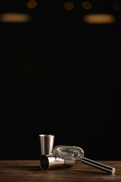 Bartender Background Images – Browse 91,786 Stock Photos, Vectors, and ...