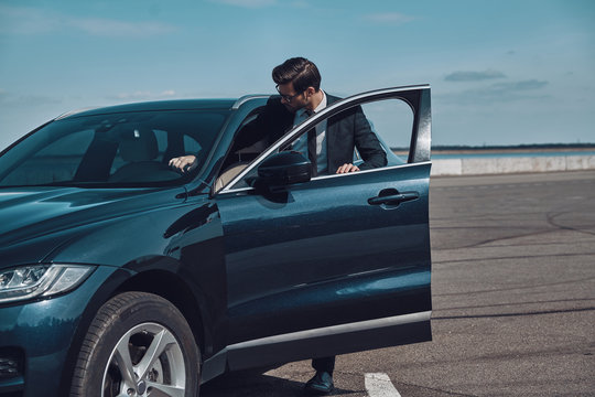 "Upper Class" Immagini - Sfoglia 11,077 foto, vettoriali e video Stock | Adobe Stock