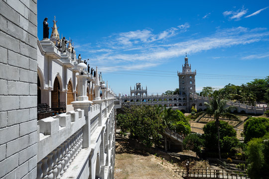 Simala-Bilder: Stock-Fotos & -Videos. | Adobe Stock