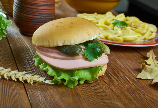 「Wurstsemmel」の写真素材 | 236件の無料イラスト画像 | Adobe Stock