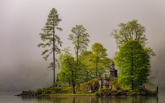 Christlieger - Images et vidéos libres de droits | Adobe Stock