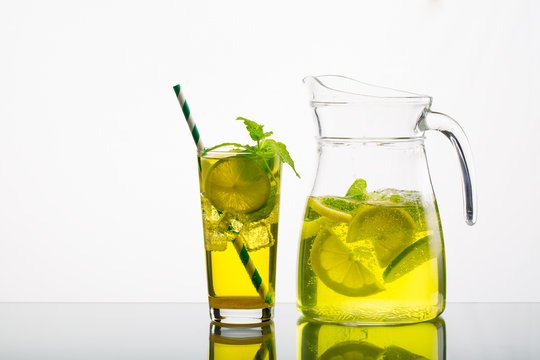 รูปภาพCitronade – เลือกดูภาพถ่ายสต็อก เวกเตอร์ และวิดีโอ344 | Adobe Stock