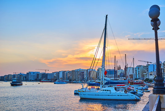 "Northern Harbor" Billeder – Gennemse 125 stockfotos, vektorer og ...