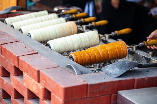 "Kurtos Kalacs" Images – Browse 264 Stock Photos, Vectors, and Video ...