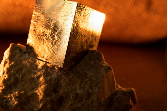 Pyrit bilder – Bläddra bland 11,577 stockfoton, vektorer och videor ...