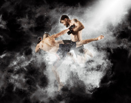 รูปภาพFight – เลือกดูภาพถ่ายสต็อก เวกเตอร์ และวิดีโอ3,215,600 | Adobe Stock