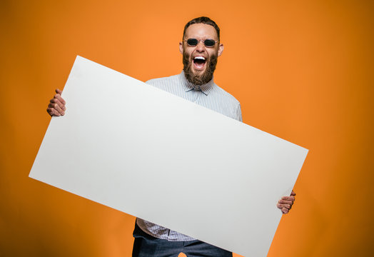 Person On Billboard Images – Browse 2,635 Stock Photos, Vectors, and ...