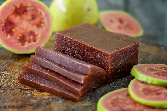 รูปภาพGuayaba – เลือกดูภาพถ่ายสต็อก เวกเตอร์ และวิดีโอ39,979 | Adobe Stock