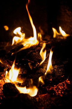 รูปภาพPyromanie – เลือกดูภาพถ่ายสต็อก เวกเตอร์ และวิดีโอ121 | Adobe Stock