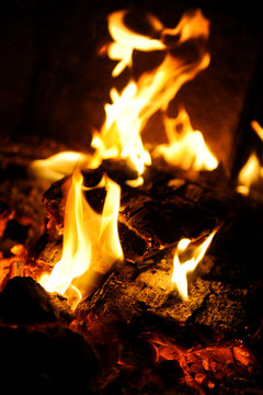 「Pyromanie」の画像 - 122 件の Stock 写真、ベクターおよびビデオ | Adobe Stock