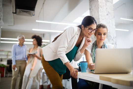 3,355,142 BEST Associates IMAGES, STOCK PHOTOS & VECTORS | Adobe Stock