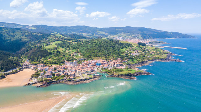 Mundaka Images – Browse 13 Stock Photos, Vectors, and Video | Adobe Stock