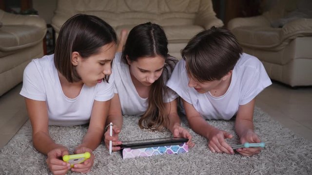 Triplet Video Footage – Browse 188,973 HD Stock Video and Footage ...