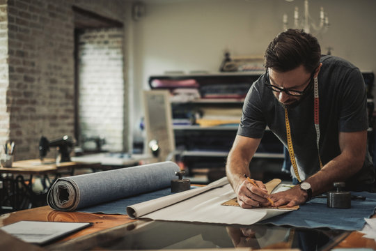 รูปภาพModen – เลือกดูภาพถ่ายสต็อก เวกเตอร์ และวิดีโอ5,243 | Adobe Stock