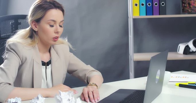 Tedious bilder – Bläddra bland 28,103 stockfoton, vektorer och videor ...