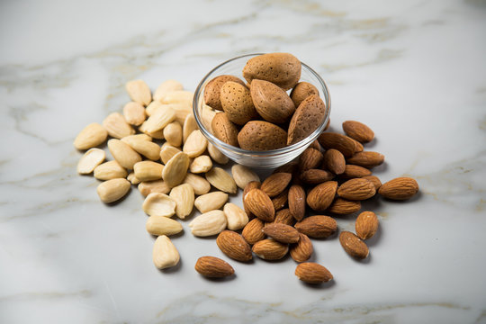 Nussarten Bilder – Durchsuchen 4,454 Archivfotos, Vektorgrafiken und ...