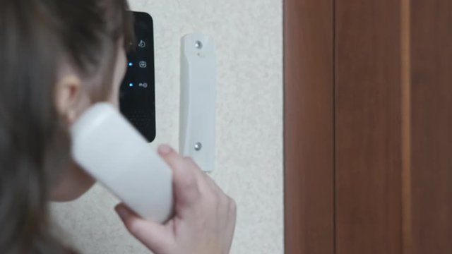 Intercom Images – Browse 25,752 Stock Photos, Vectors, and Video ...