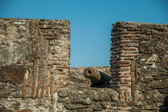 5,666 BEST Crenel IMAGES, STOCK PHOTOS & VECTORS | Adobe Stock