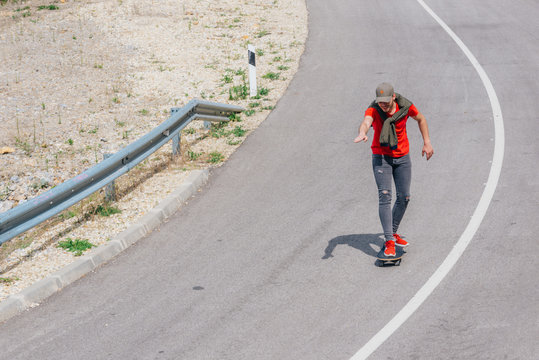 Downhill Longboarding Tuck