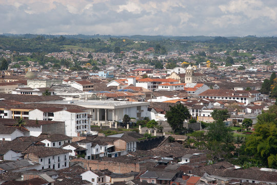 Popayan bilder – Bläddra bland 415 stockfoton, vektorer och videor ...