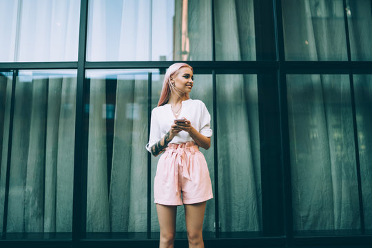 Millennial Images – Browse 1,126,066 Stock Photos, Vectors, and Video ...