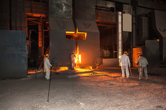 Steelmaking Images – Browse 5,539 Stock Photos, Vectors, and Video ...