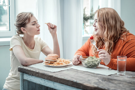 รูปภาพOvereating – เลือกดูภาพถ่ายสต็อก เวกเตอร์ และวิดีโอ410,330 ...