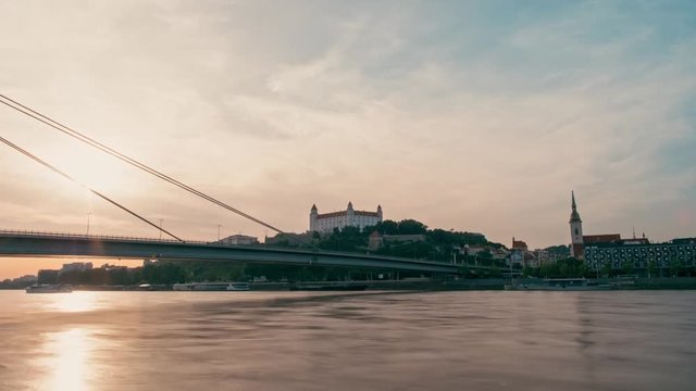 Obrázky Dunaj – procházejte fotografie, vektory a videa 1,445 | Adobe Stock