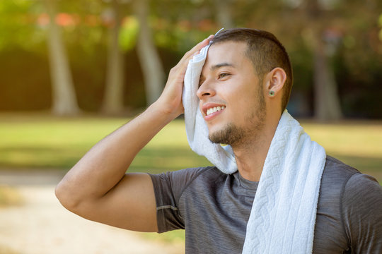 Sweating Working Out Images – Browse 114,019 Stock Photos, Vectors, and ...