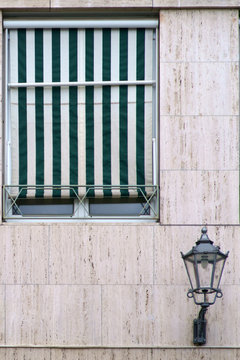 Stoffmarkise 이미지 – 찾아보기 25 스톡 사진, 벡터 및 비디오 | Adobe Stock