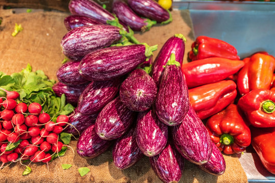 Begoon Изображения: просматривайте стоковые фотографии, векторные ...