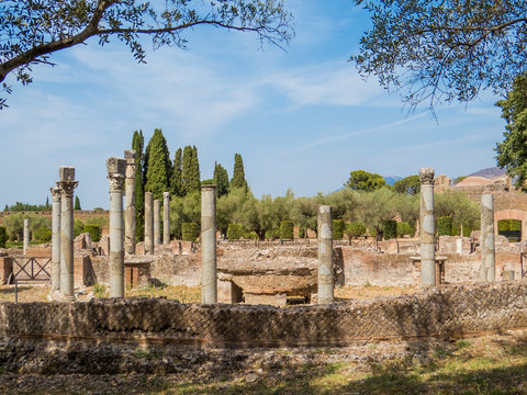 Exedra Immagini - Sfoglia 464 foto, vettoriali e video Stock | Adobe Stock