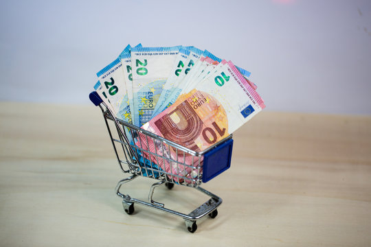 「Geldverlust」の画像 - 214 件の Stock 写真、ベクターおよびビデオ | Adobe Stock