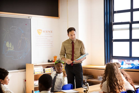 Free Teacher Images – Browse 9,432 Free Stock Photos, Vectors, and ...